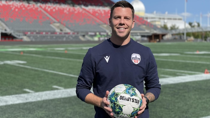 Monsieur Ottawa dira au revoir au soccer après 10 ans dans la capitale ...