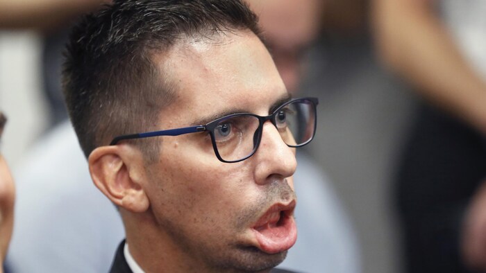 Le directeur général adjoint des Flames, Chris Snow, meurt des suites ...