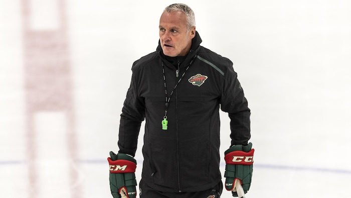 Dean Evason à la barre des Blue Jackets | Radio-Canada