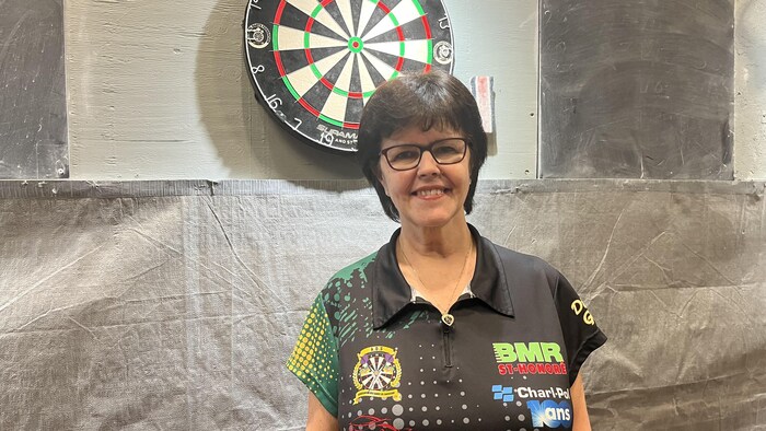 Championnat provincial de dards : 350 compétiteurs à Jonquière | Radio-Canada