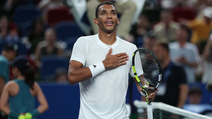 Auger-Aliassime se débarrasse de Musetti et passe en quarts à Shanghai | Radio-Canada