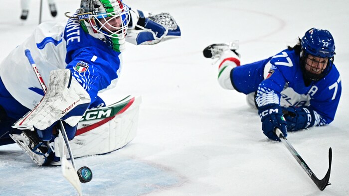Les Américaines accèdent facilement aux demi-finales en hockey - Jeux ...