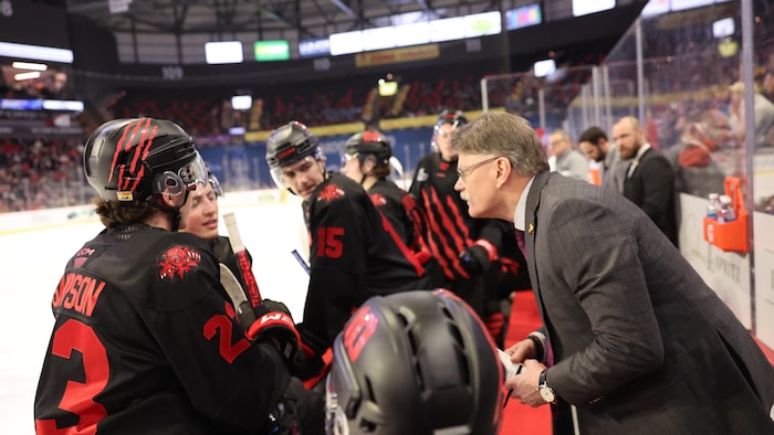 Repêchage LNH 2025: l’attaquant des Wildcats Caleb Desnoyers veut ...