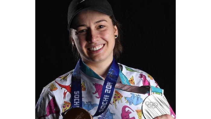 Le choix de Geneviève Lacasse : laisser briller sa femme | Radio-Canada