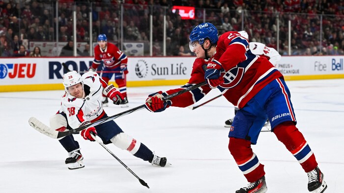Cole Caufield tranche en prolongation contre les Capitals | Radio-Canada
