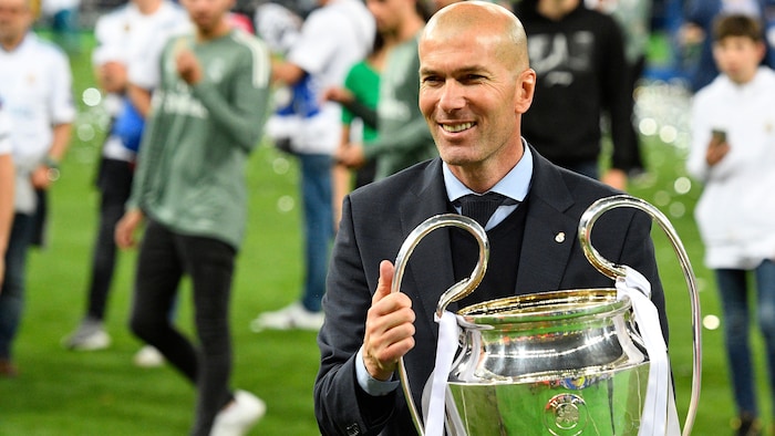 Zinédine Zidane revient au Real Madrid comme entraîneur | Radio-Canada