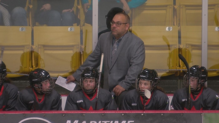 De Bertrand à Rimouski : le parcours étonnant de la hockeyeuse Audrey ...