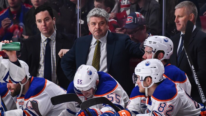 Les Oilers font le ménage, Todd McLellan est épargné | Radio-Canada