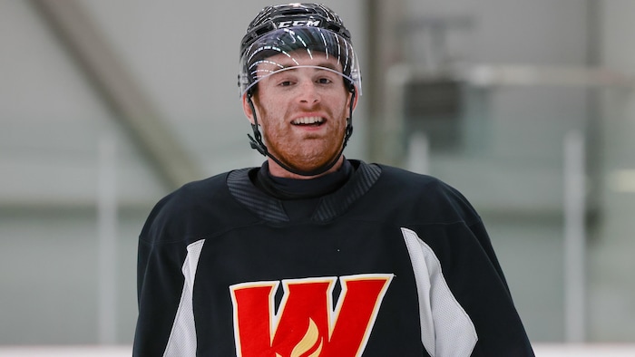 Une saison difficile pour Jérémie Poirier et les Wranglers | Radio-Canada