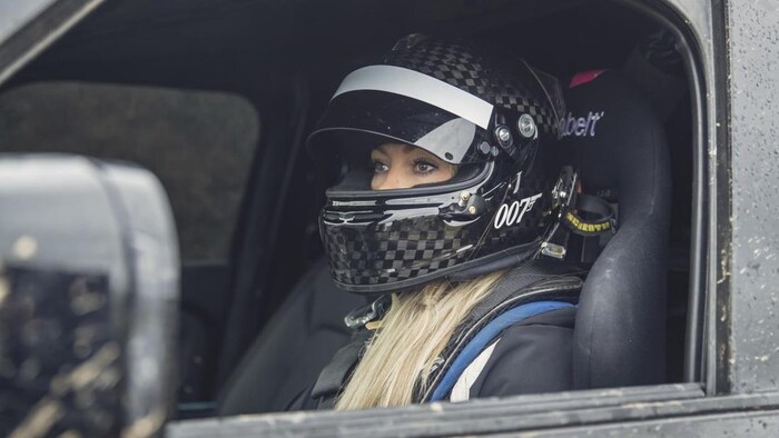 Aston Martin offre un essai en F1 à la Britannique Jessica Hawkins ...