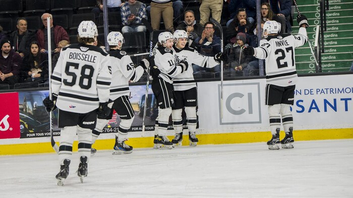 Justin Boisselle et Charles Boutin mènent les Olympiques à la victoire ...