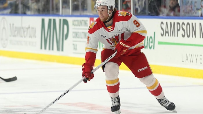 Justin Poirier, un marqueur qui ne passe pas inaperçu sur la glace ...