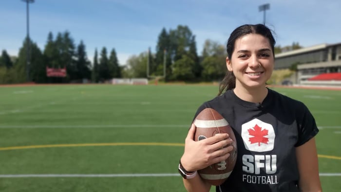 Kristie Elliott, première footballeuse canadienne à jouer un match ...