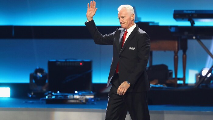 Larry Robinson et les Sharks se séparent | Radio-Canada