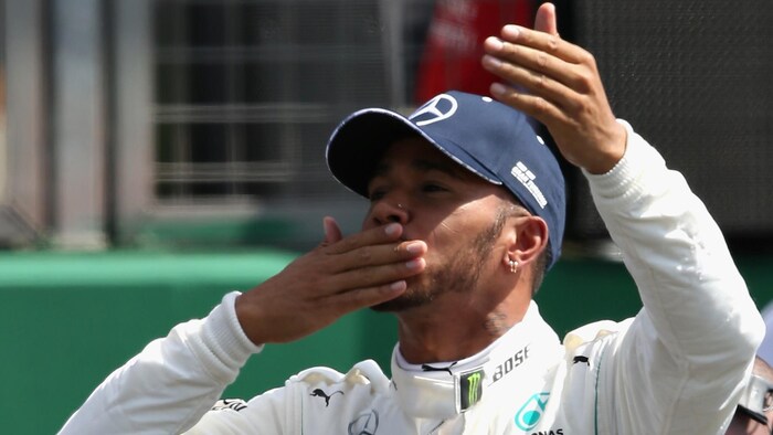 Lewis Hamilton en maître à Silverstone, Stroll dans le décor | Radio-Canada