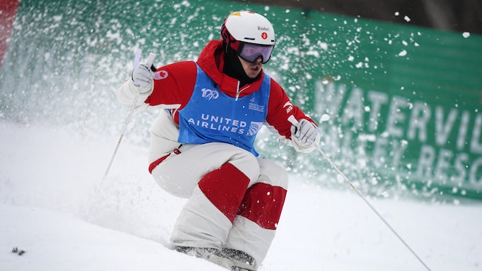 Mikaël Kingsbury devient le skieur le plus titré en Coupe du monde ...
