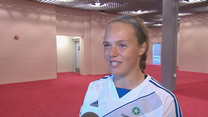 Natalie Fleming marque l’histoire du soccer féminin avec les Aigles ...