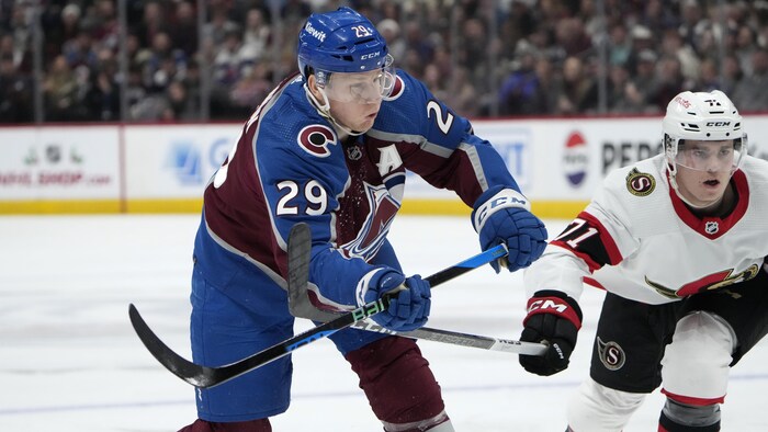 Quatre buts pour MacKinnon de l’Avalanche, aux dépens des Sénateurs ...
