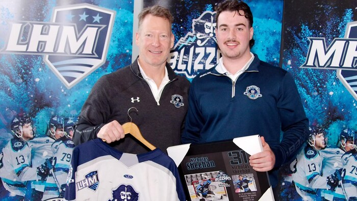 Nicholas Sheehan en lice pour le titre de meilleur gardien de but dans le junior A au pays ...