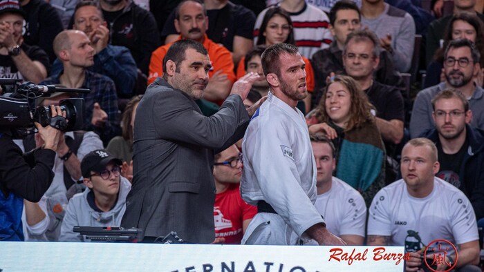 Nicolas Gill fier des judokas canadiens dans l'adversité à Budapest ...