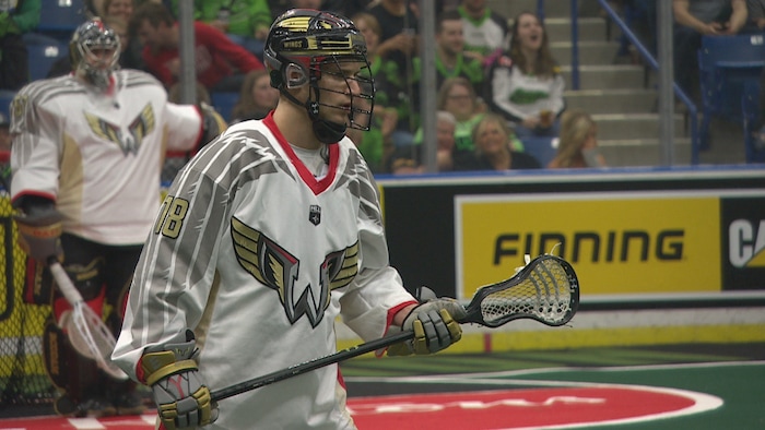 De Montréal jusqu'à la Ligue nationale de crosse : la réussite de ...