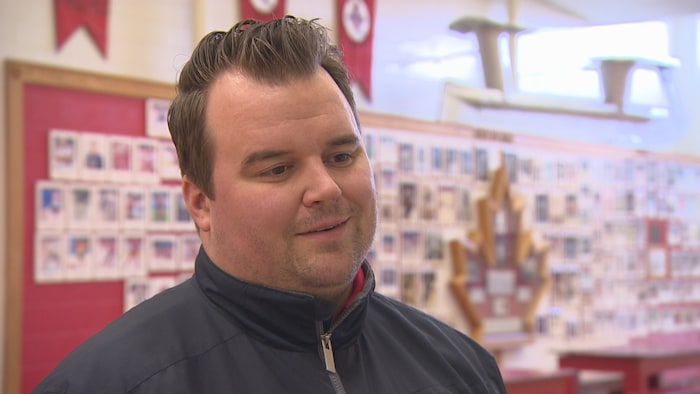 Les Broncos de Swift Current suspendent leur entraîneur-chef ...