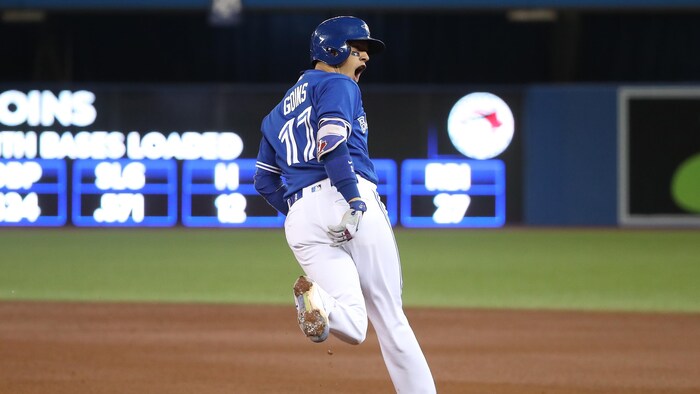 Les Blue Jays laissent tomber Ryan Goins | Radio-Canada