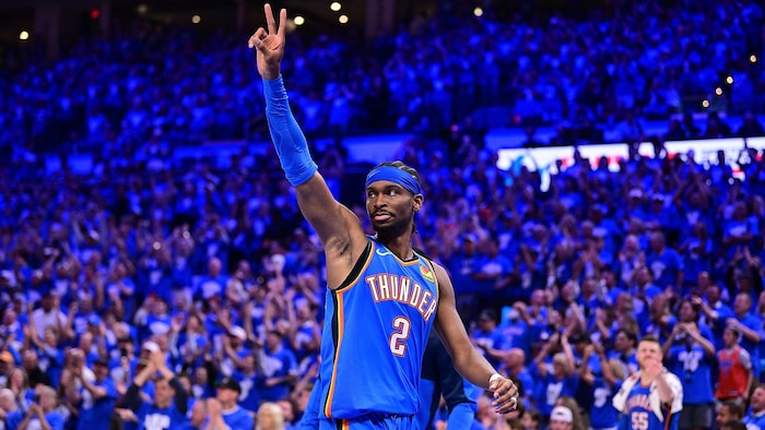 Shai Gilgeous-Alexander est nommé l’athlète masculin de l’année de La ...