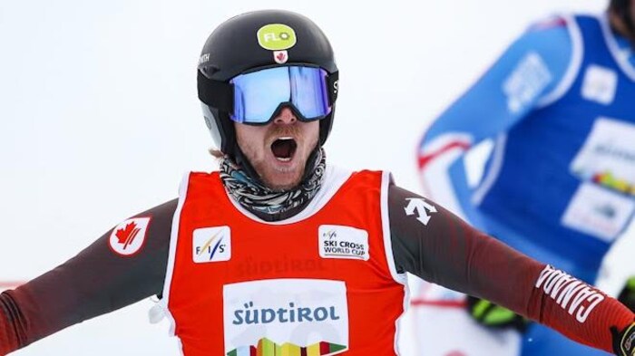 La famille Schmidt sur le podium en ski cross à Innichen | Radio-Canada