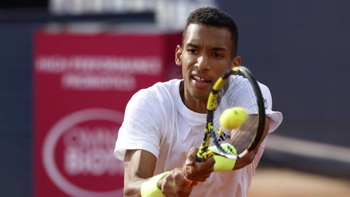 Auger-Aliassime et Shapovalov en huitièmes de finale à Halle | Radio-Canada