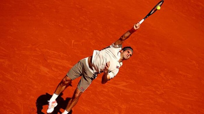 Federer rate son retour sur terre battue à Genève | Radio-Canada