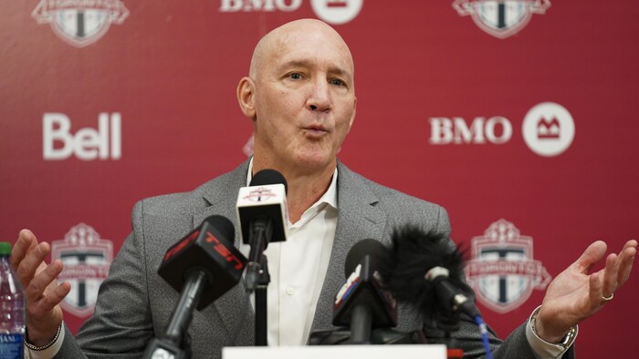 Départ du président du Toronto FC et des Argonauts, Bill Manning | Radio-Canada
