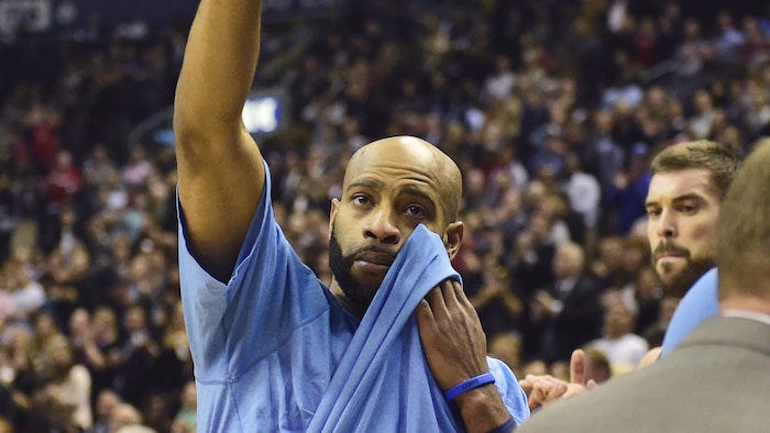 Les Raptors immortalisent Vince Carter, leur première grande vedette ...