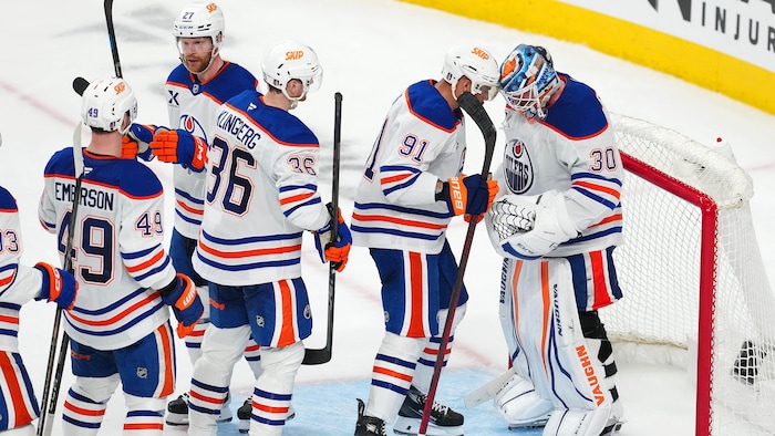 Les Oilers remportent le premier duel face aux Golden Knights | Radio ...