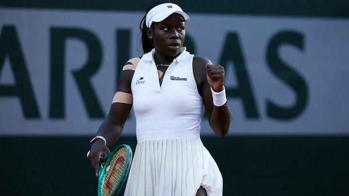 Victoria Mboko s’impose au premier tour à Roland-Garros | Radio-Canada