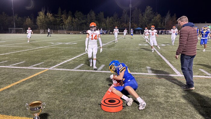 Les Olympiens conservent l’Acadie Bowl devant les Matadors | Radio-Canada