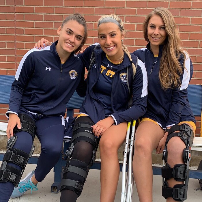 Une dernière saison universitaire pour Yasmine Hall | Radio-Canada