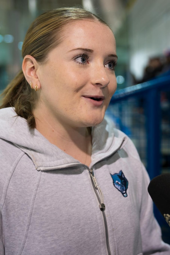 Trois Franco-Albertaines au sein de la même équipe de hockey junior ...