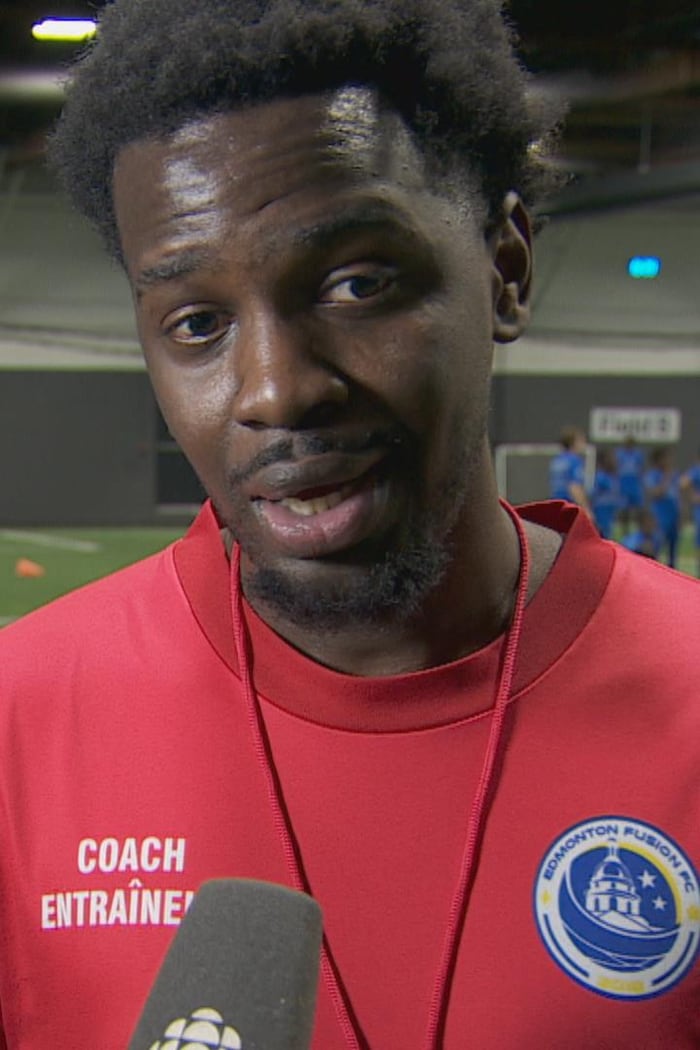 Une académie de soccer francophone à Edmonton | Radio-Canada