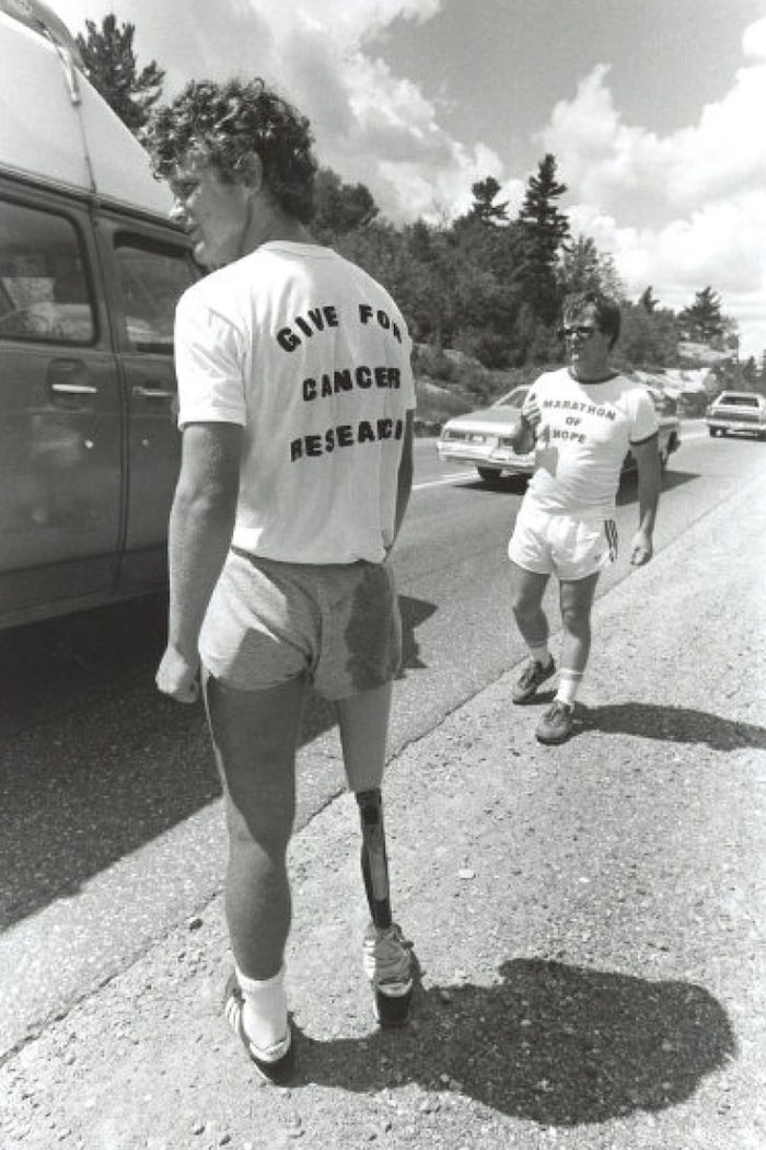 Il y a 40 ans, Terry Fox entreprenait son Marathon de l’espoir | Radio ...