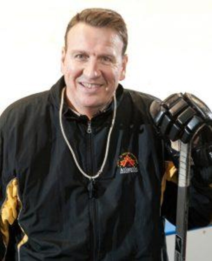 La tournée Hockey d'ici s'arrête à Dieppe | Radio-Canada