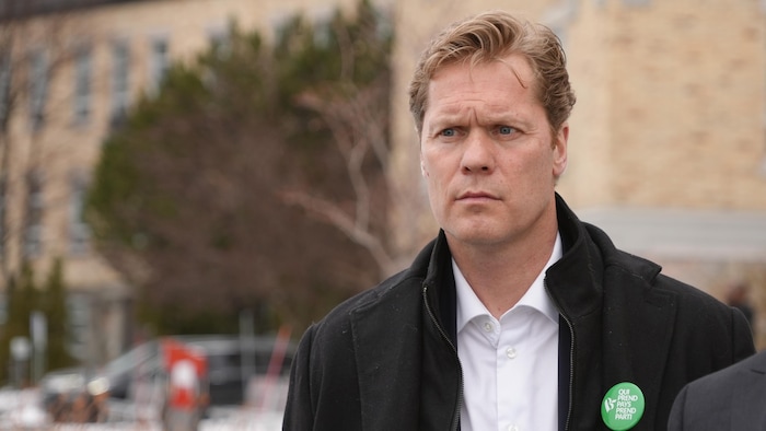 Même député, Alexis Deschênes ne compte pas lâcher le morceau | Radio ...