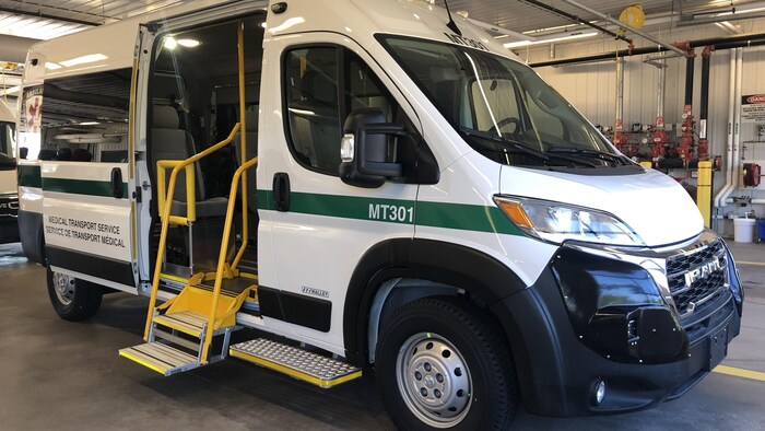 De nouveaux véhicules pour transporter de multiples patients non ...