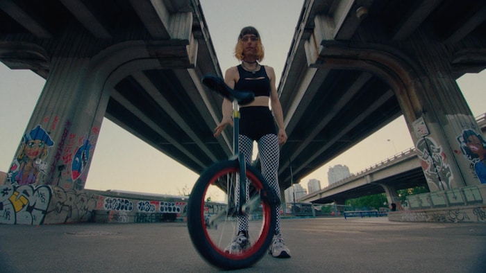 Vivre sa passion pour le monocycle dans un jeu vidéo | Radio-Canada