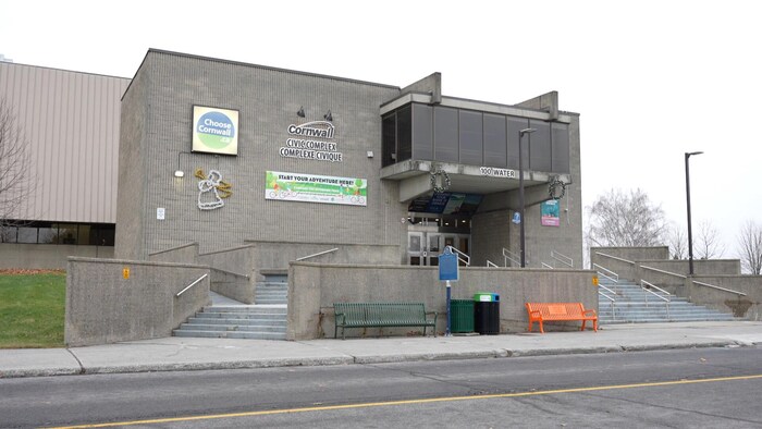 Cornwall veut ravoir son équipe de hockey junior majeur | Radio-Canada