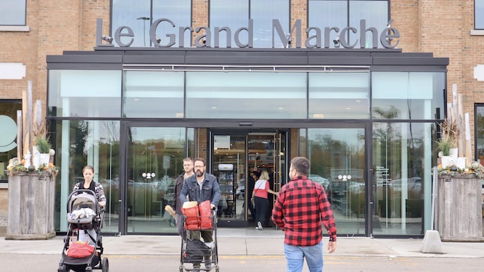 Un épicier à la tête du Grand Marché | Radio-Canada