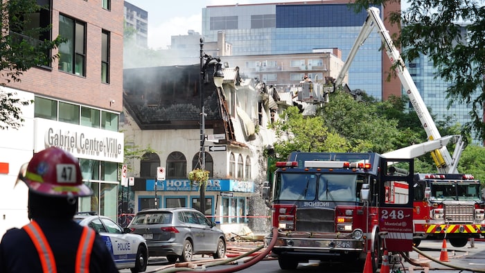 Un incendie majeur sur la rue Sainte-Catherine Ouest a été maîtrisé ...