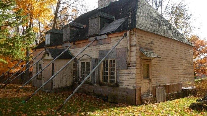 La maison patrimoniale Bignell est démolie | Radio-Canada La maison patrimoniale Bignell est démolie | Radio-Canada