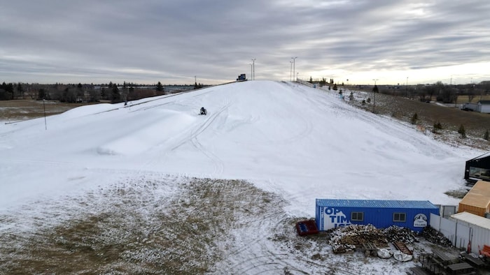 La neige artificielle à la rescousse des stations de ski en ...