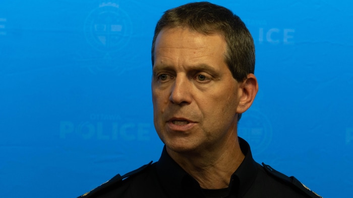 Accusations retirées contre un haut dirigeant de la police d’Ottawa ...
